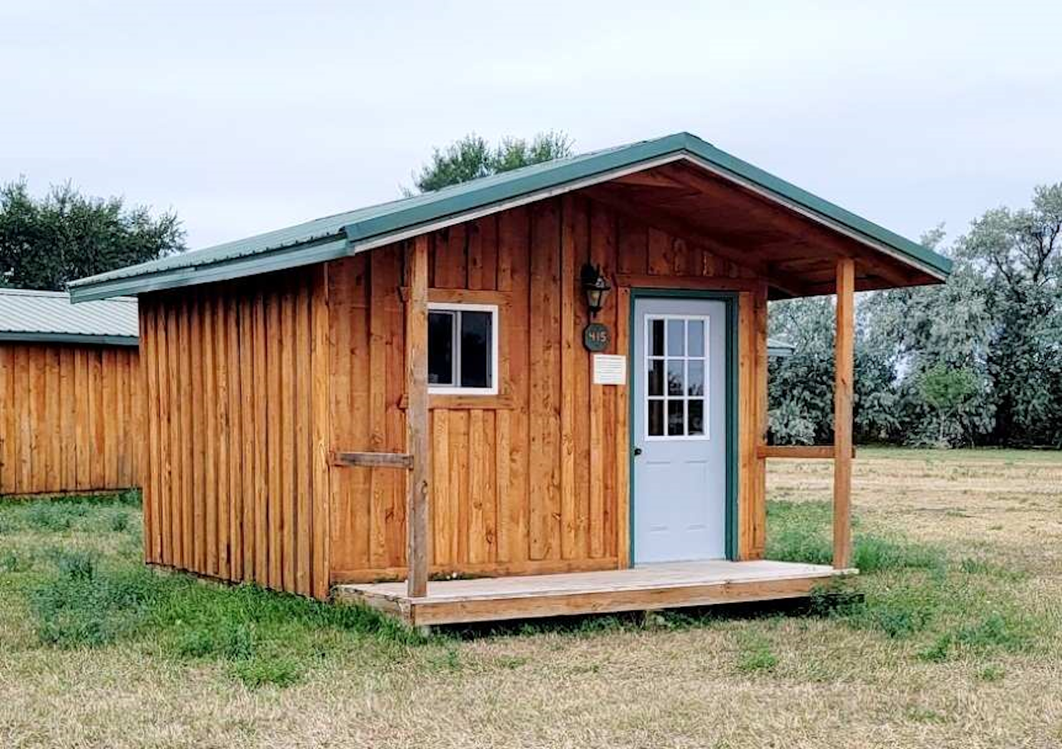 Small Deluxe Cabin – Shade Valley